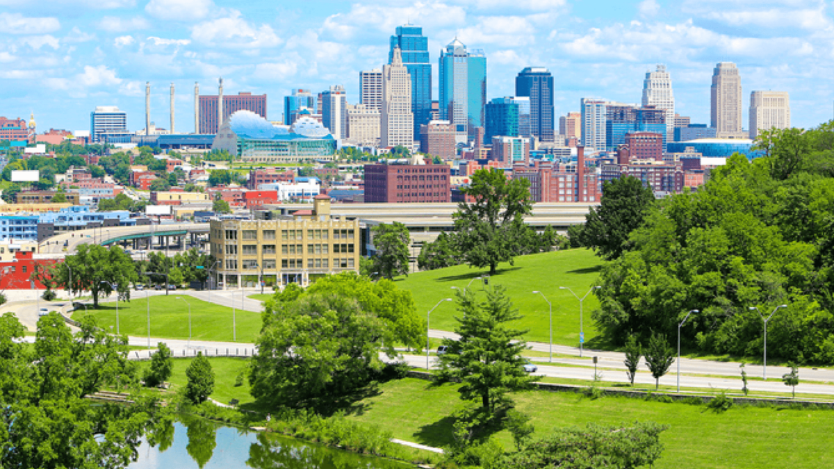 In-Home Care Services Kansas City, MO | Elara Caring